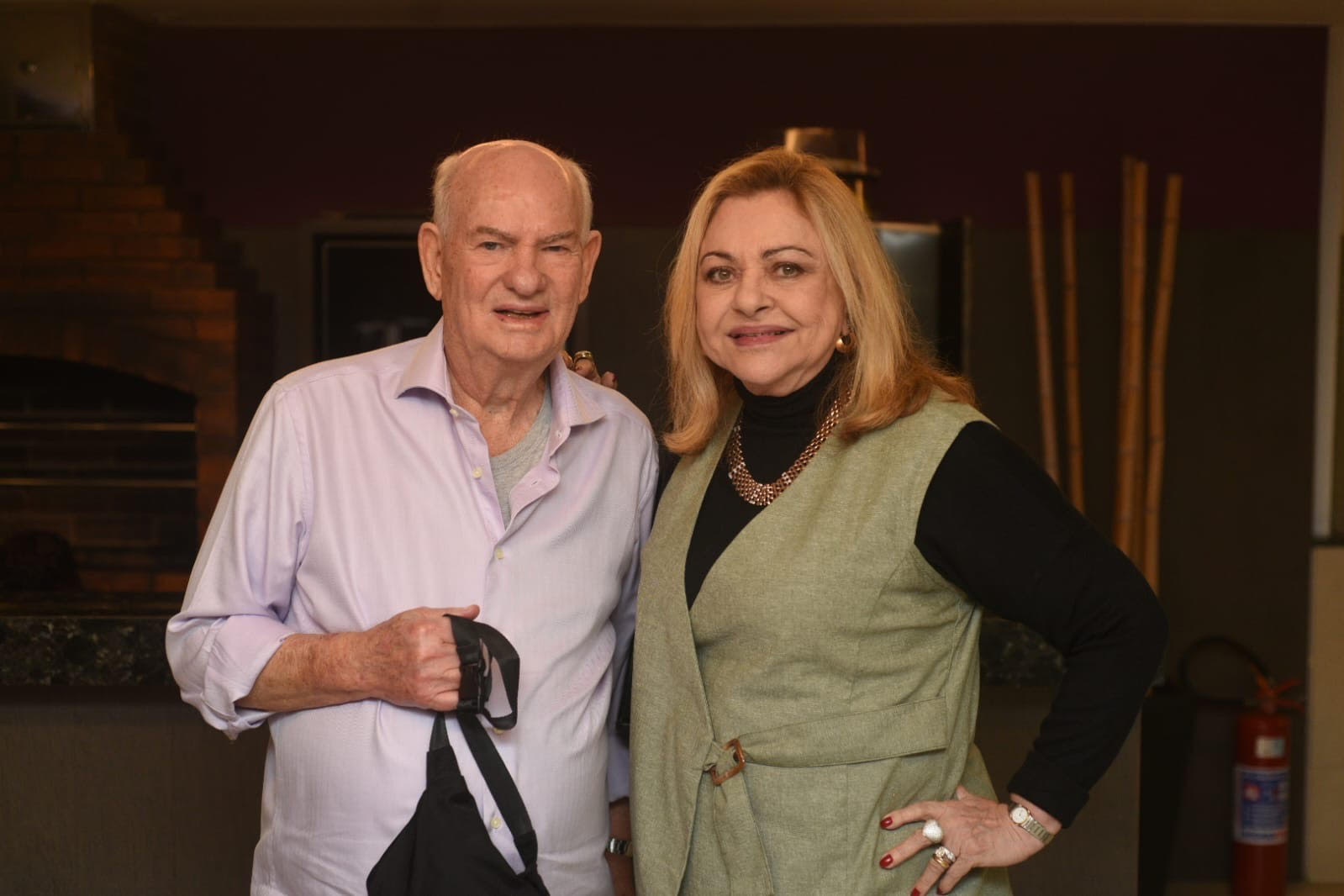 JANTAR - Ailton Pitombo